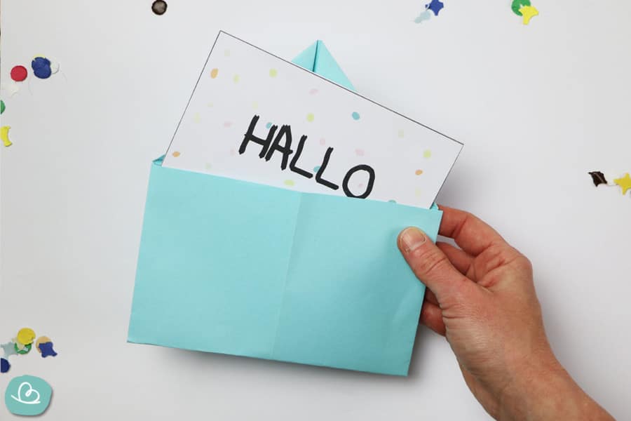Briefumschlag aus A4 falten: einfaches Kuvert basteln - Wunderbunt.de