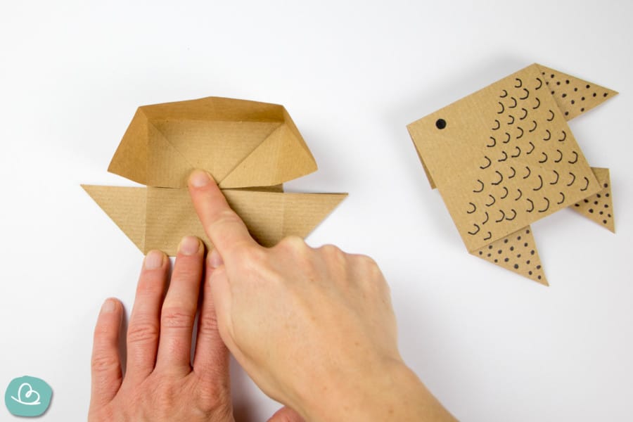 Origami Fisch falten: einfache Anleitung + Vorlage - Wunderbunt.de