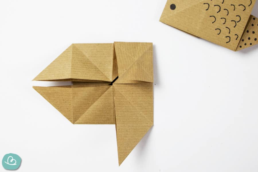 Origami Fisch falten: einfache Anleitung + Vorlage - Wunderbunt.de