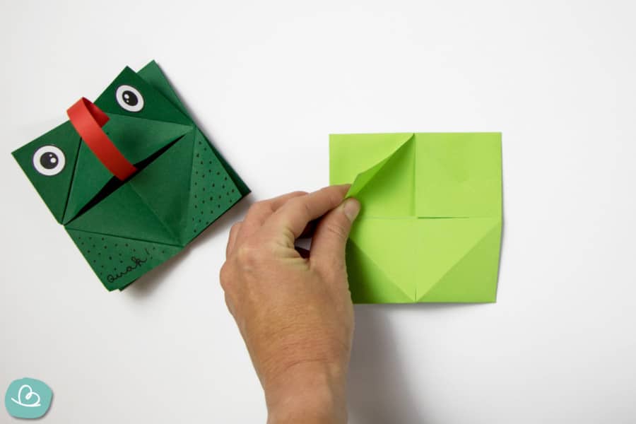 Origami Frosch: Einfache Faltanleitung mit Vorlage - Wunderbunt.de