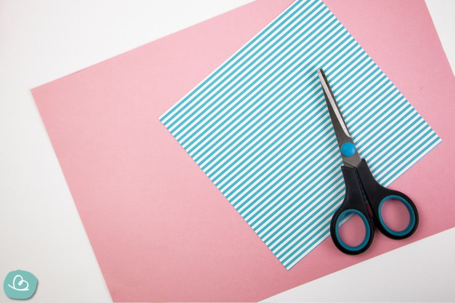 kleines Buch basteln aus Papier | Anleitung zum Falten - Wunderbunt.de