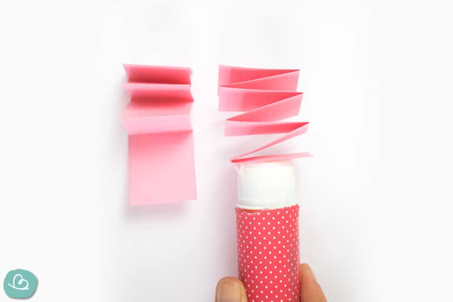 kleines Buch basteln aus Papier | Anleitung zum Falten - Wunderbunt.de