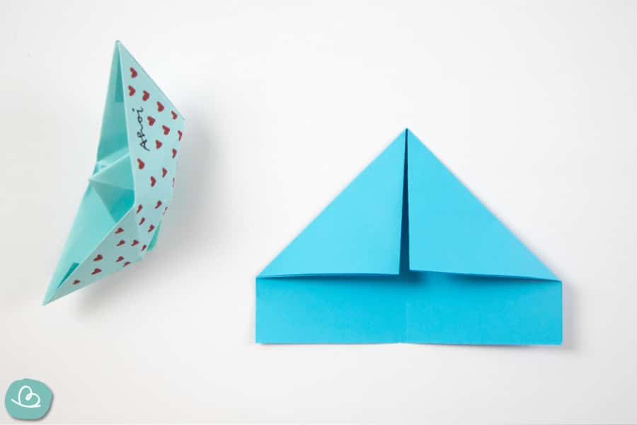 Papierboot falten - kleines Schiff aus Papier basteln - Wunderbunt.de
