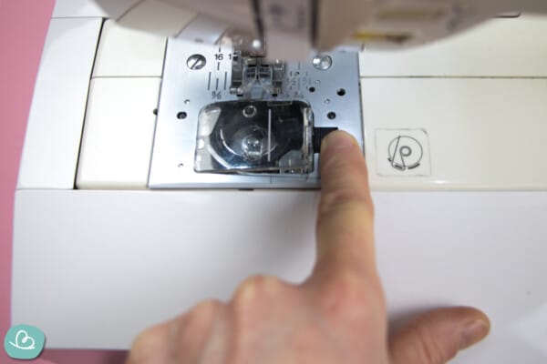 Nähmaschine: Unterfaden aufspulen mit Video - Wunderbunt.de