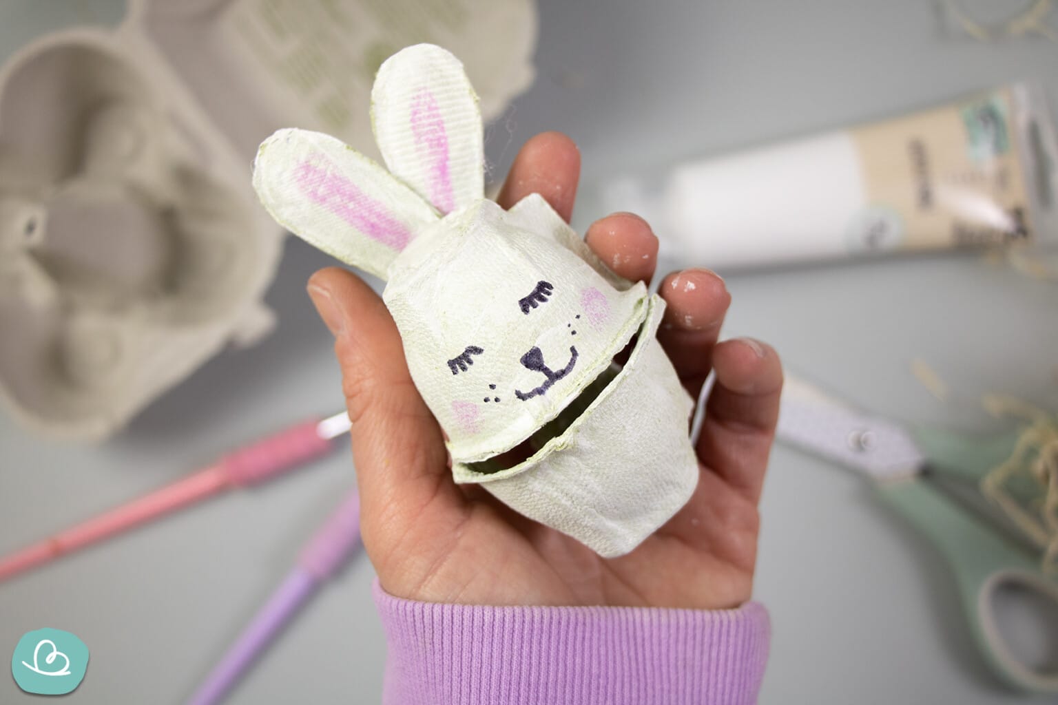 Osterhase Aus Eierkarton Basteln