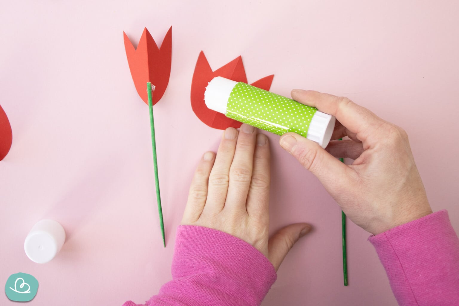 Tulpe aus Papier basteln | Anleitung mit Vorlage - Wunderbunt.de