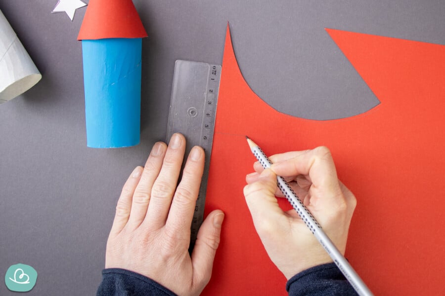 Rakete basteln aus Klorollen | einfache Anleitung - Wunderbunt.de