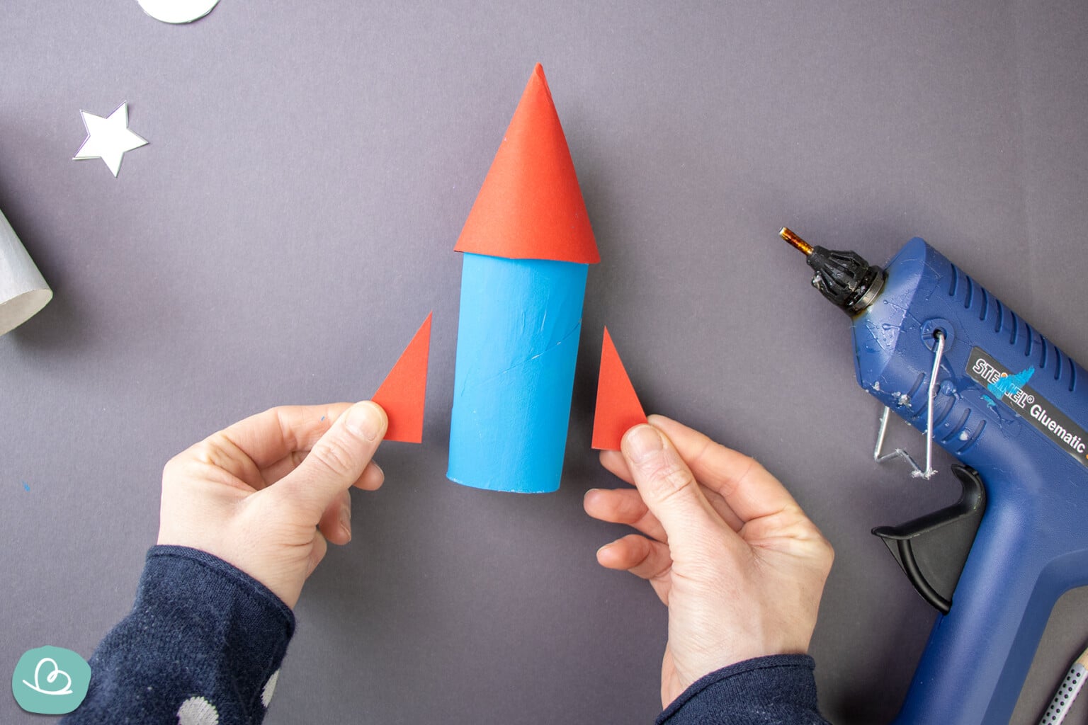 Rakete basteln aus Klorollen | einfache Anleitung - Wunderbunt.de