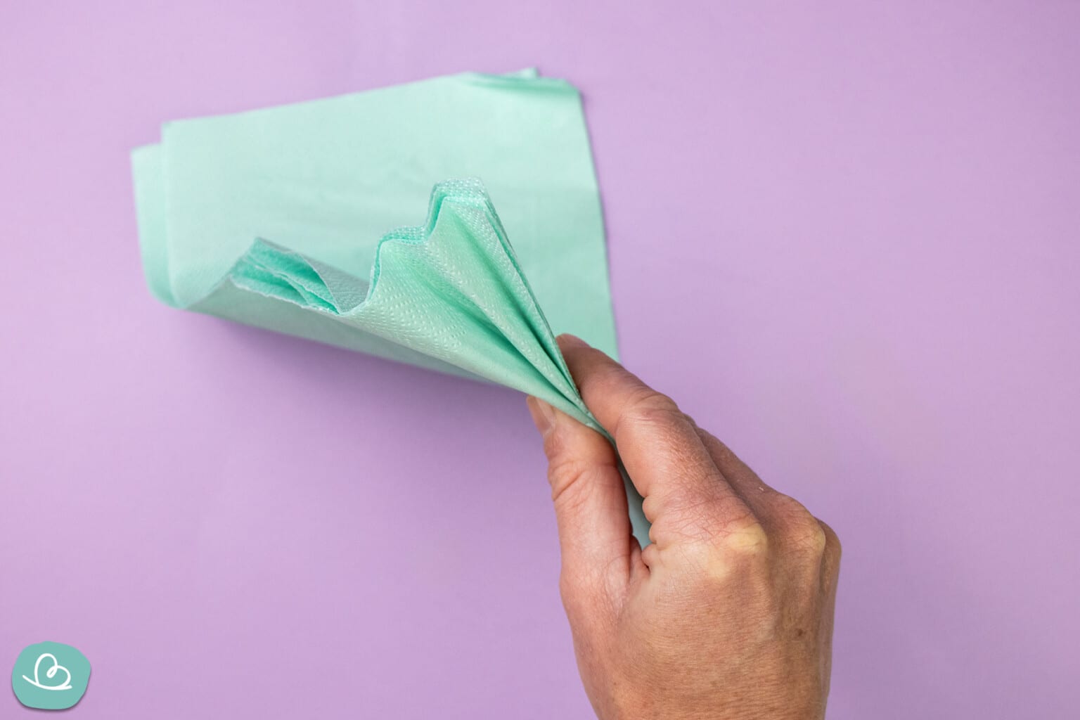 Servietten Blumen | Blumen aus Servietten basteln - Wunderbunt.de