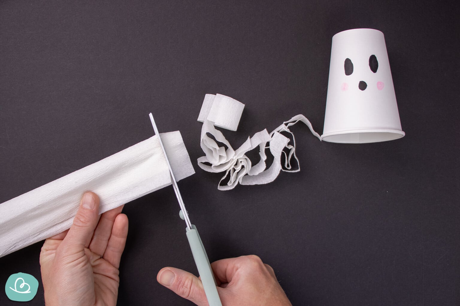 Geister basteln | 3 Ideen für Halloween-Gespenster - Wunderbunt.de