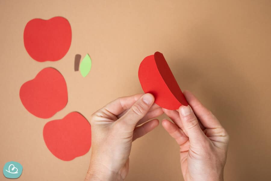 Herbst-Apfel basteln | Anleitung mit Vorlage zum Ausdrucken - Wunderbunt.de