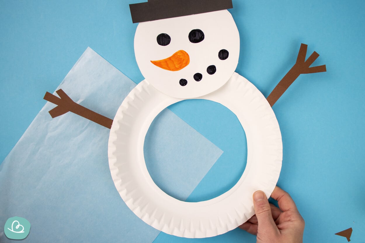 Schneemann aus Pappteller | Einfache Bastelanleitung - Wunderbunt.de