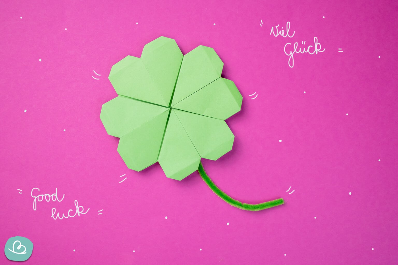 Rose basteln | Einfache Anleitung aus Papier - Wunderbunt.de