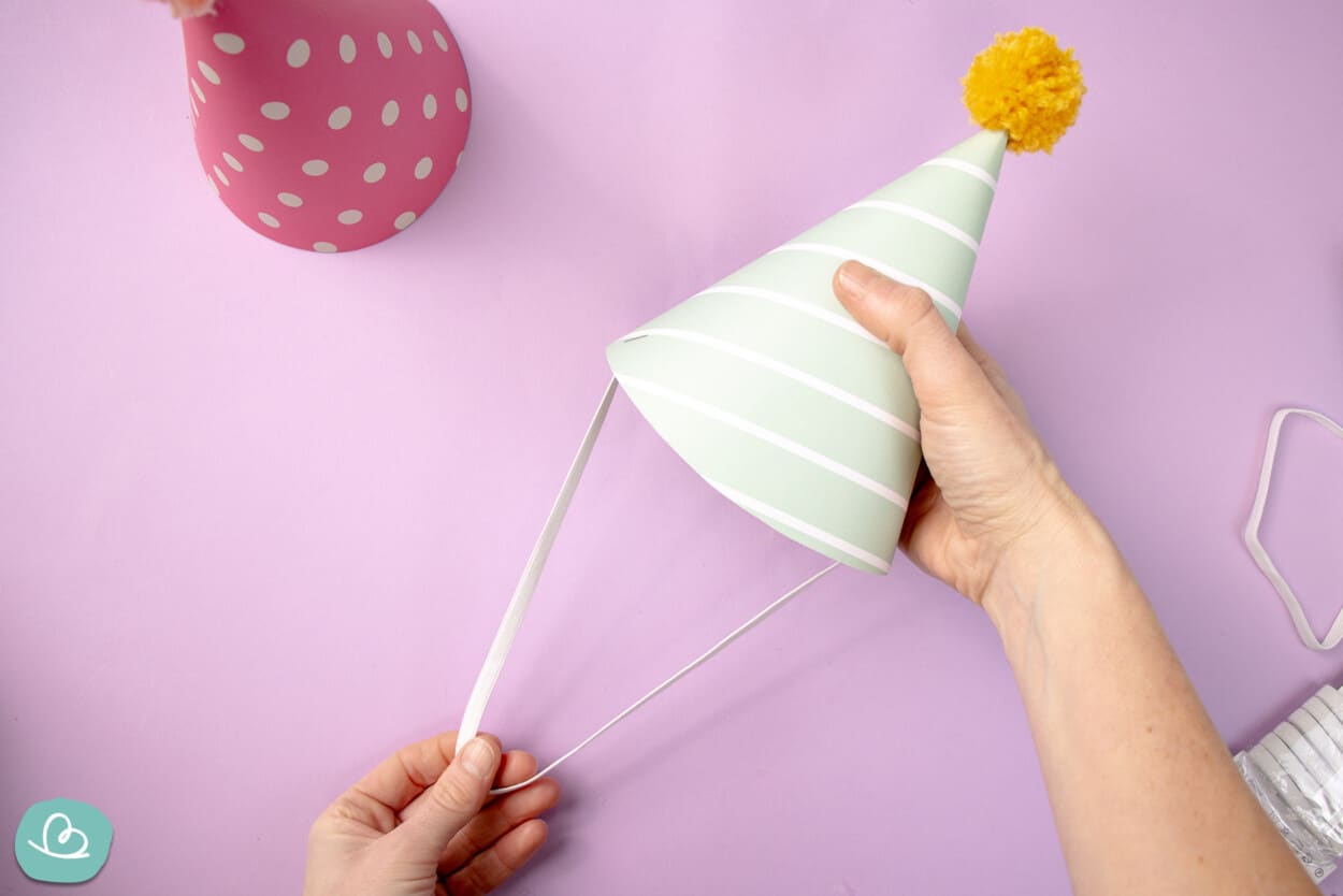 Partyhut basteln | Kegelhut zum Selbermachen mit Vorlage - Wunderbunt.de