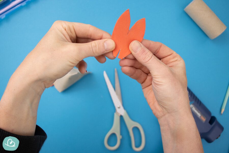 Fisch basteln | Einfache Bastelanleitung für Kinder - Wunderbunt.de
