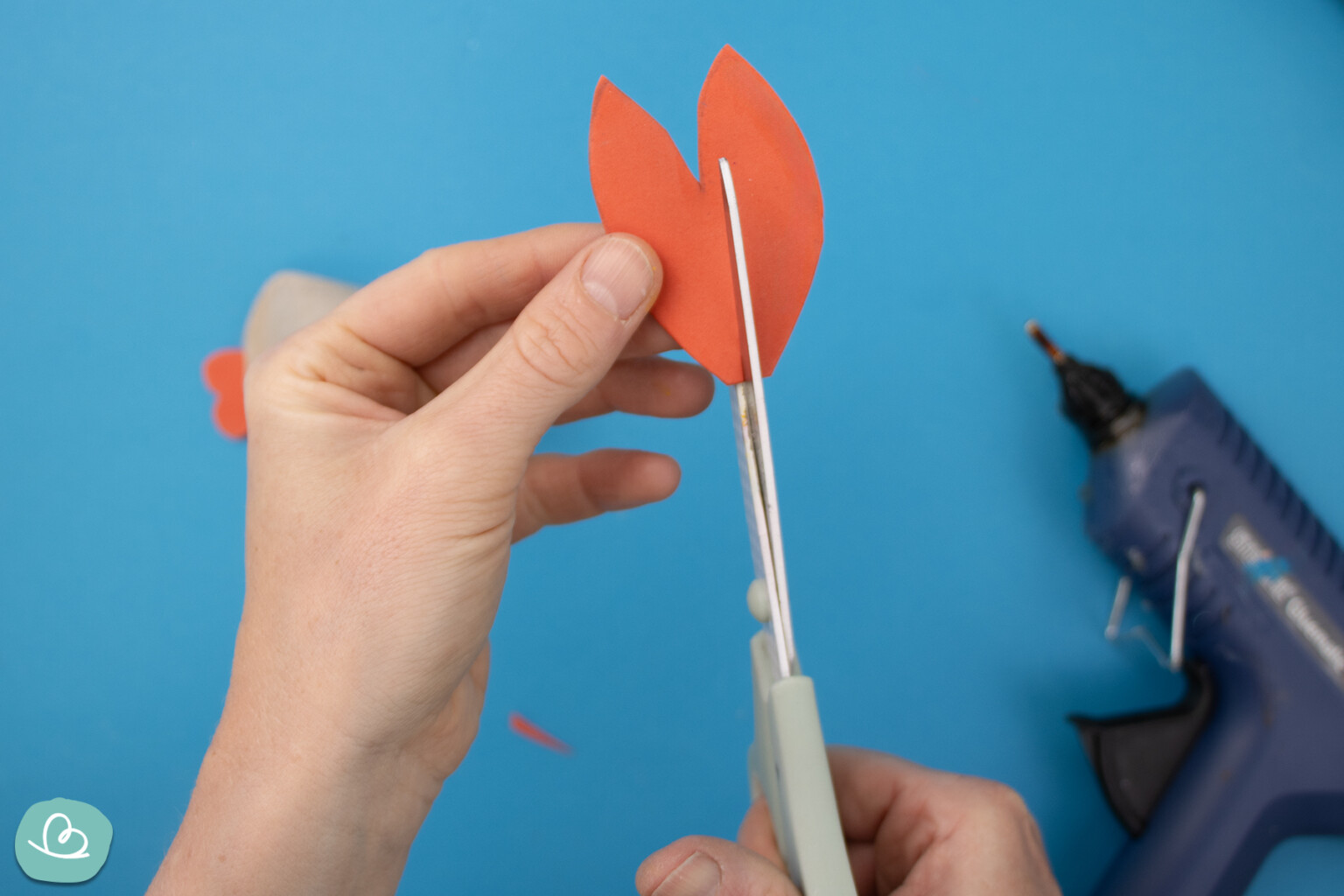 Fisch basteln | Einfache Bastelanleitung für Kinder - Wunderbunt.de