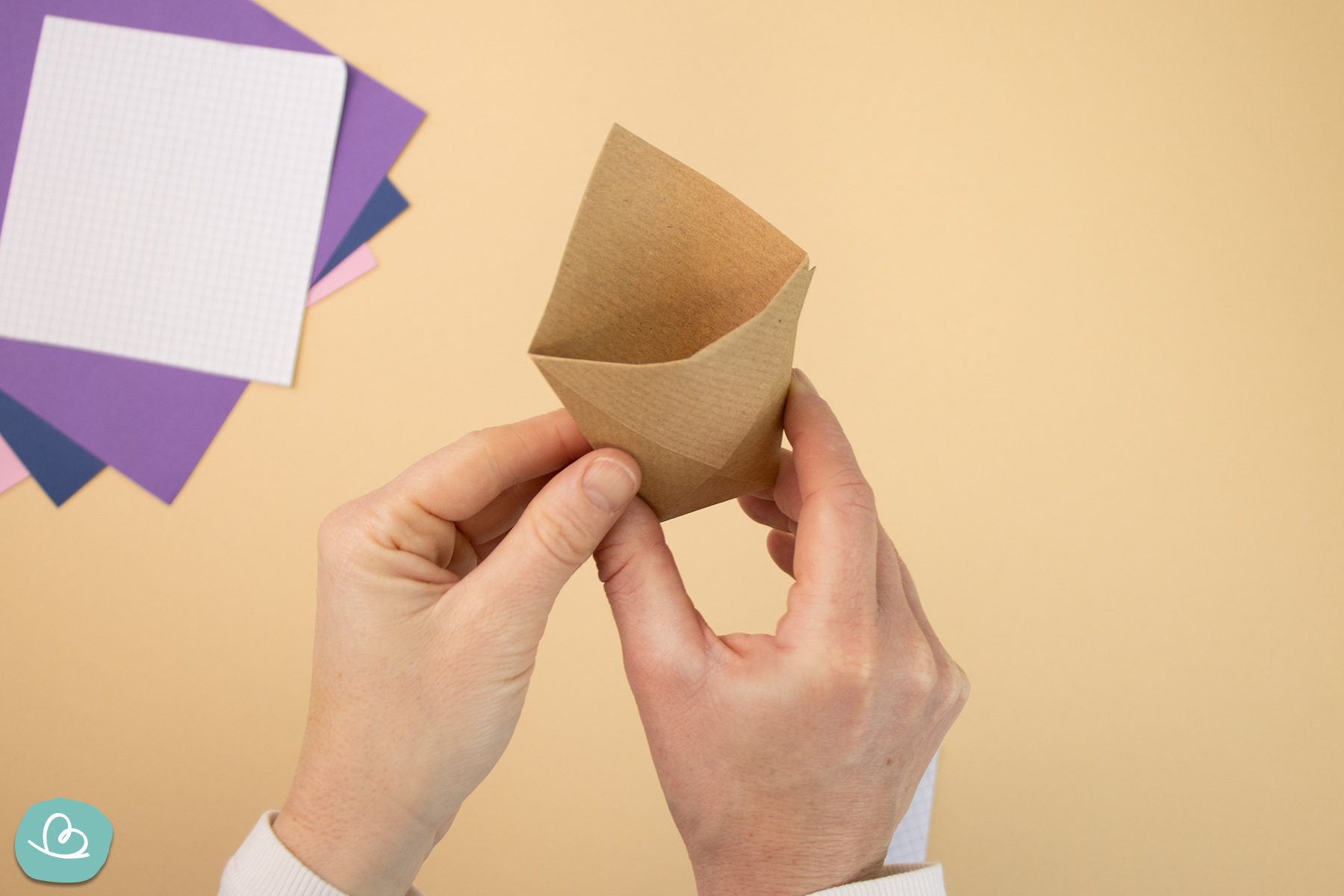 Origami Tüte falten | Einfache Faltanleitung - Wunderbunt.de