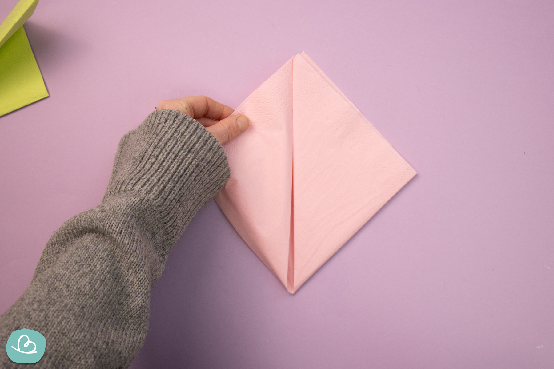 Servietten Blume falten | Anleitung für eine Servietten-Tulpe ...