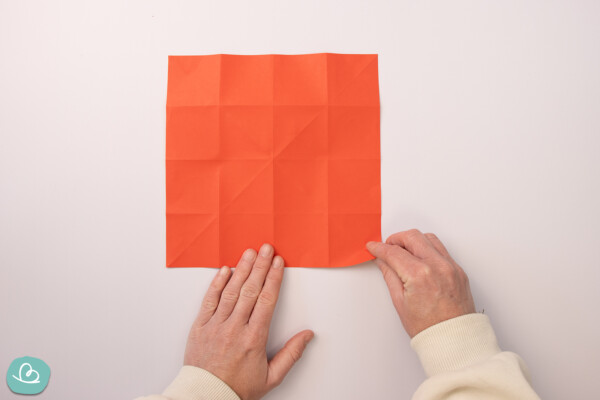 Origami-Rose falten | Anleitung für eine schöne Papierrose - Wunderbunt.de