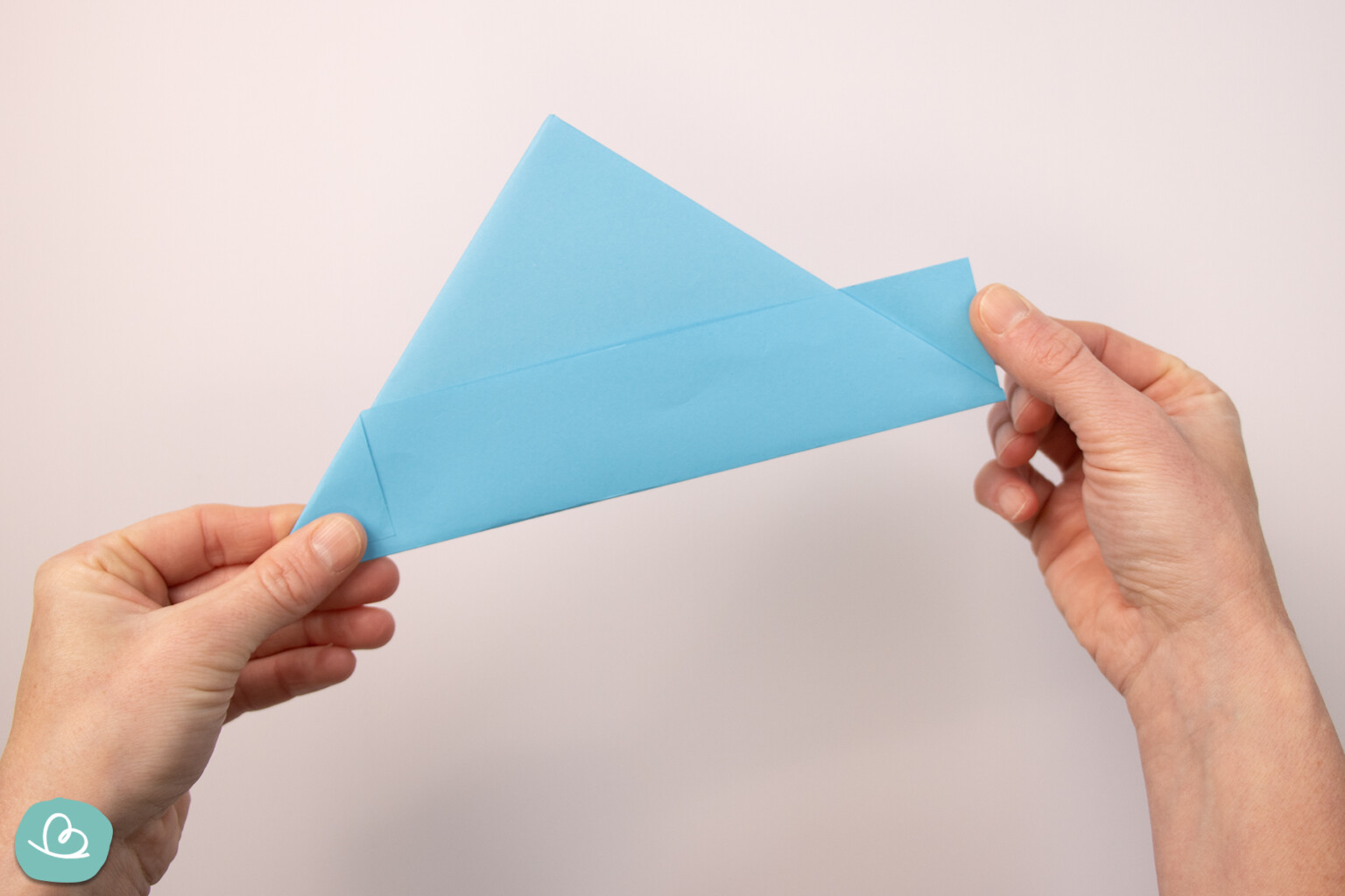 Papierboot falten | Schiff aus Papier basteln - Wunderbunt.de